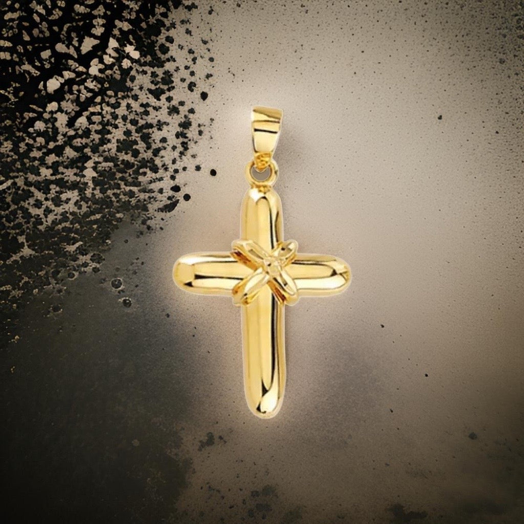 Fancy Cross Pendant – Vixen The Definitive Collection